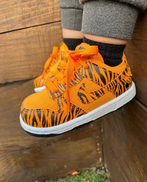 NIKE DUNK LOW TIGER STRIPS – Live-kickz